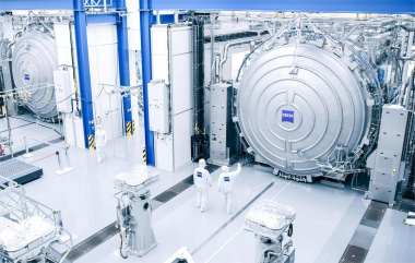 ASML Reveals 2030 Hyper NA EUV Roadmap for 0.2nm! - Electronic ...